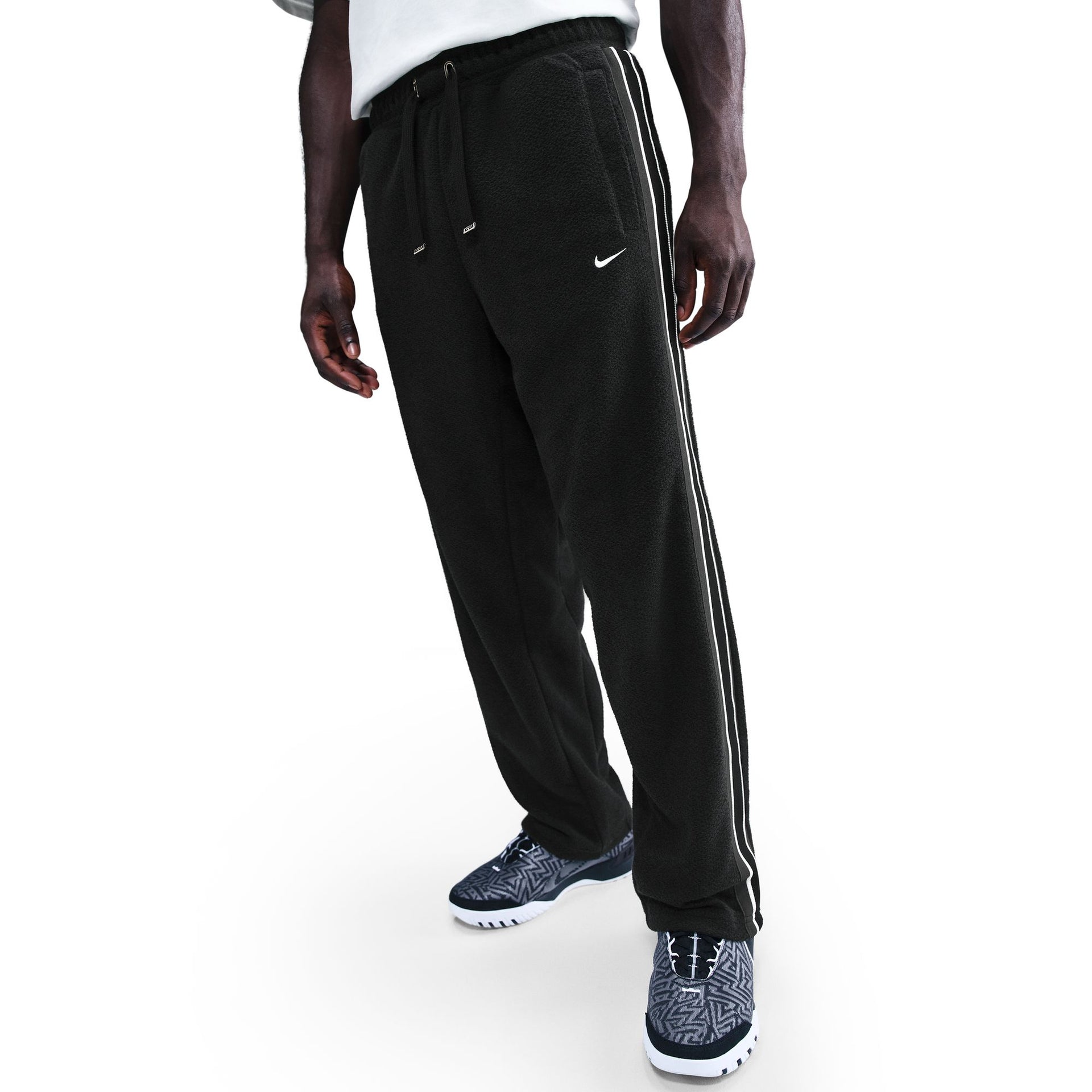 MEN'S NIKE LEBRON STANDARD ISSUE THERMA-FIT PANTS "BLACK/SAIL" HV3490 ...